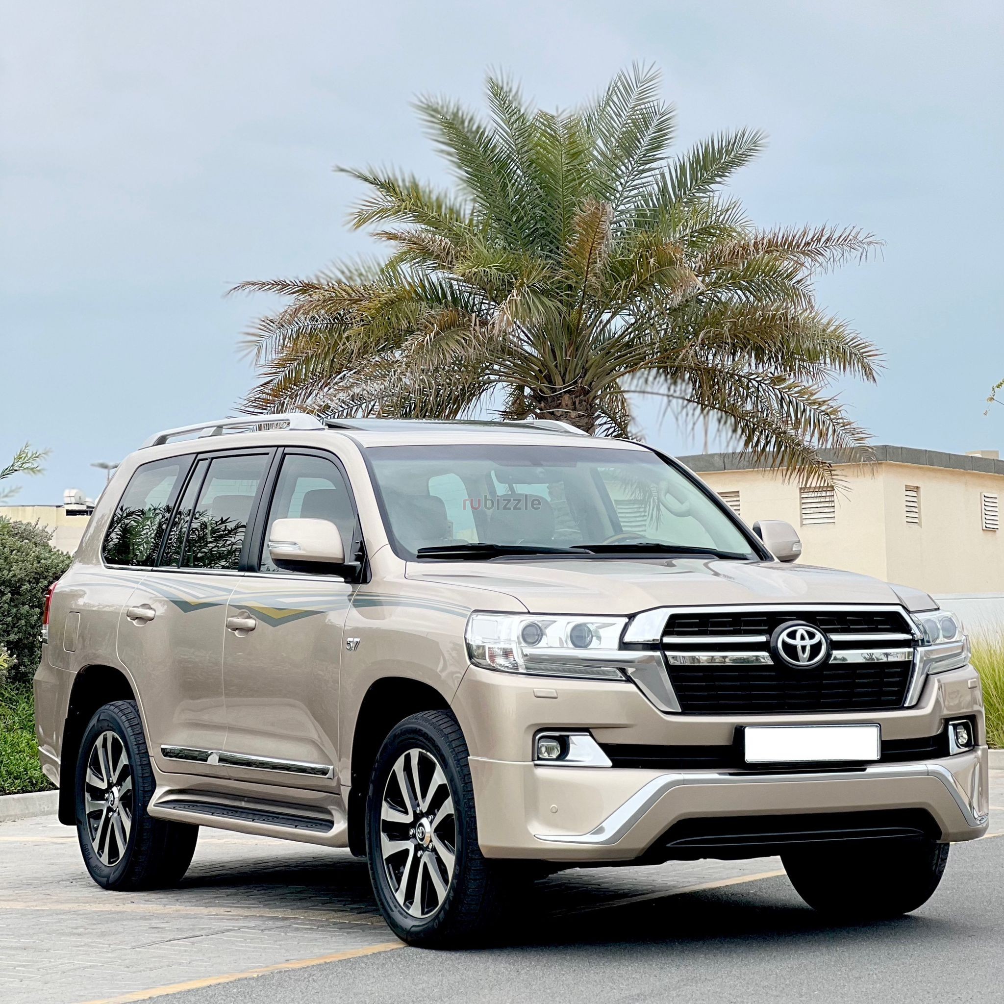 Toyota Land Cruiser VXR V8
